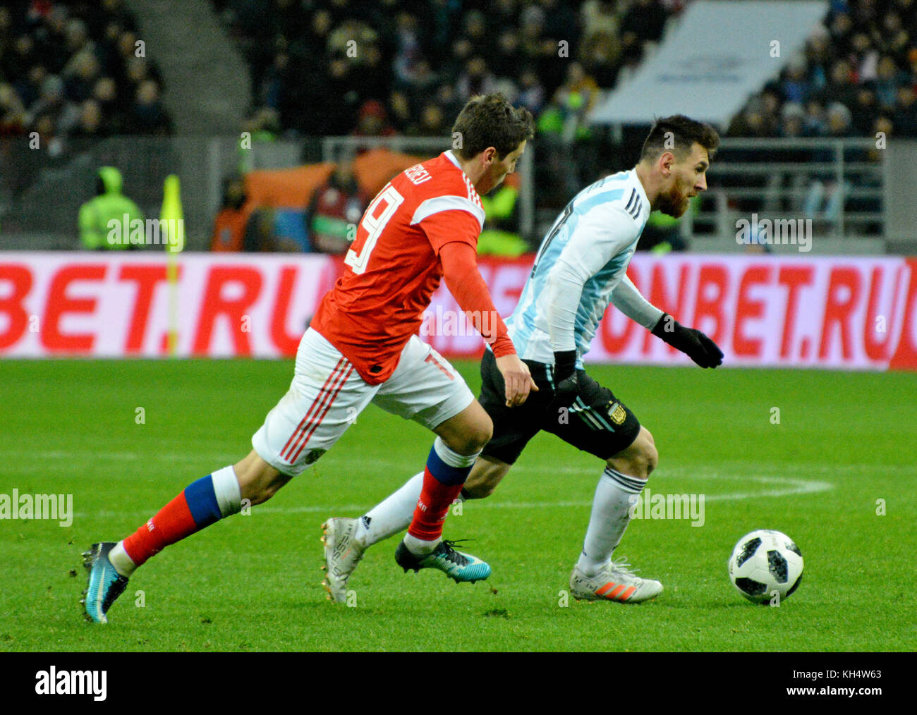 Lionel messi argentina national team hi-res stock photography and ...