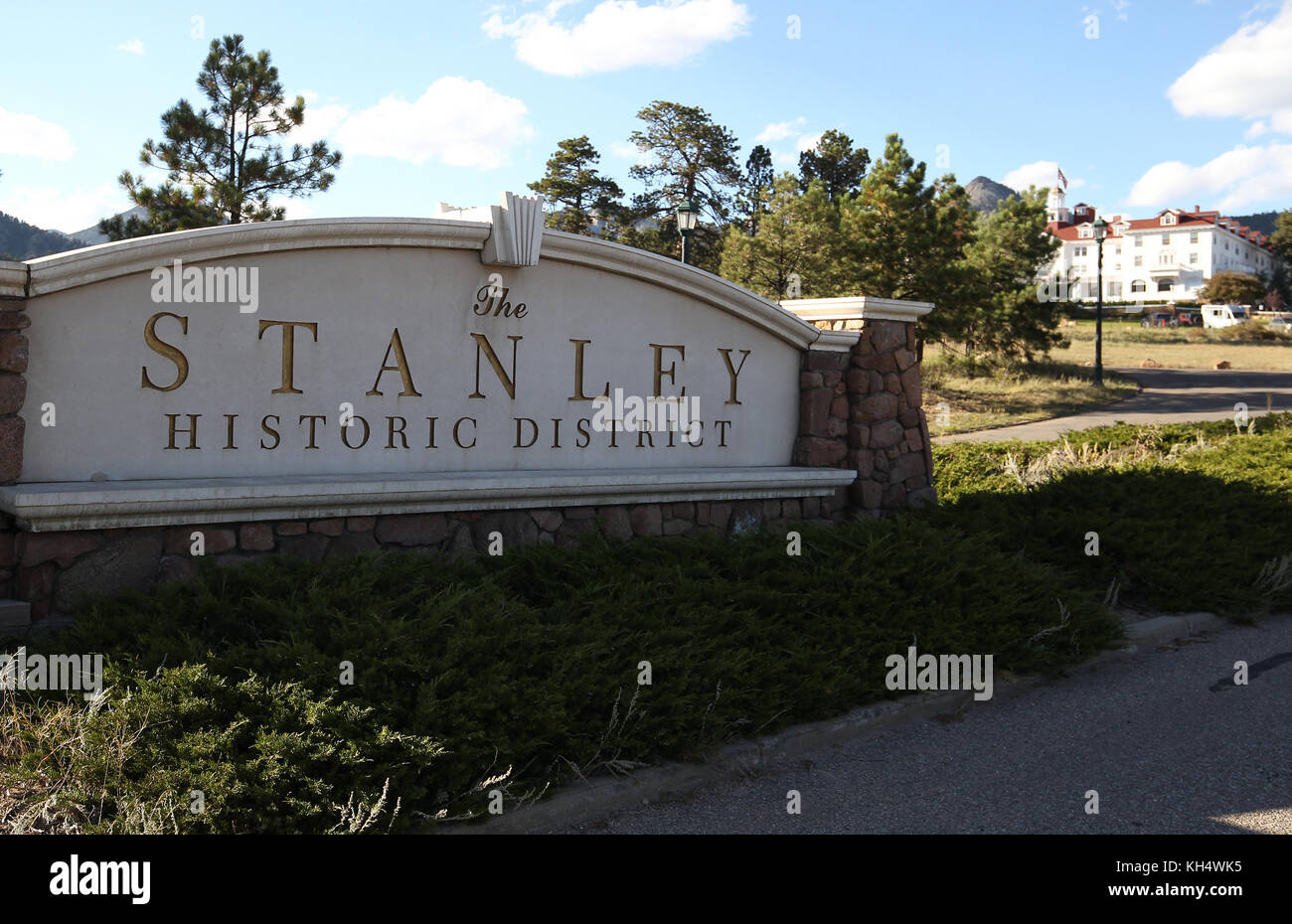 The historic Stanley Hotel in Estes Park, Colorado Stock Photo - Alamy