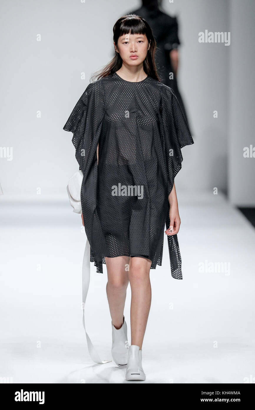 Shanghai Fashion Week Spring/Summer 2018 -Broadcast-Bo - Catwalk ...