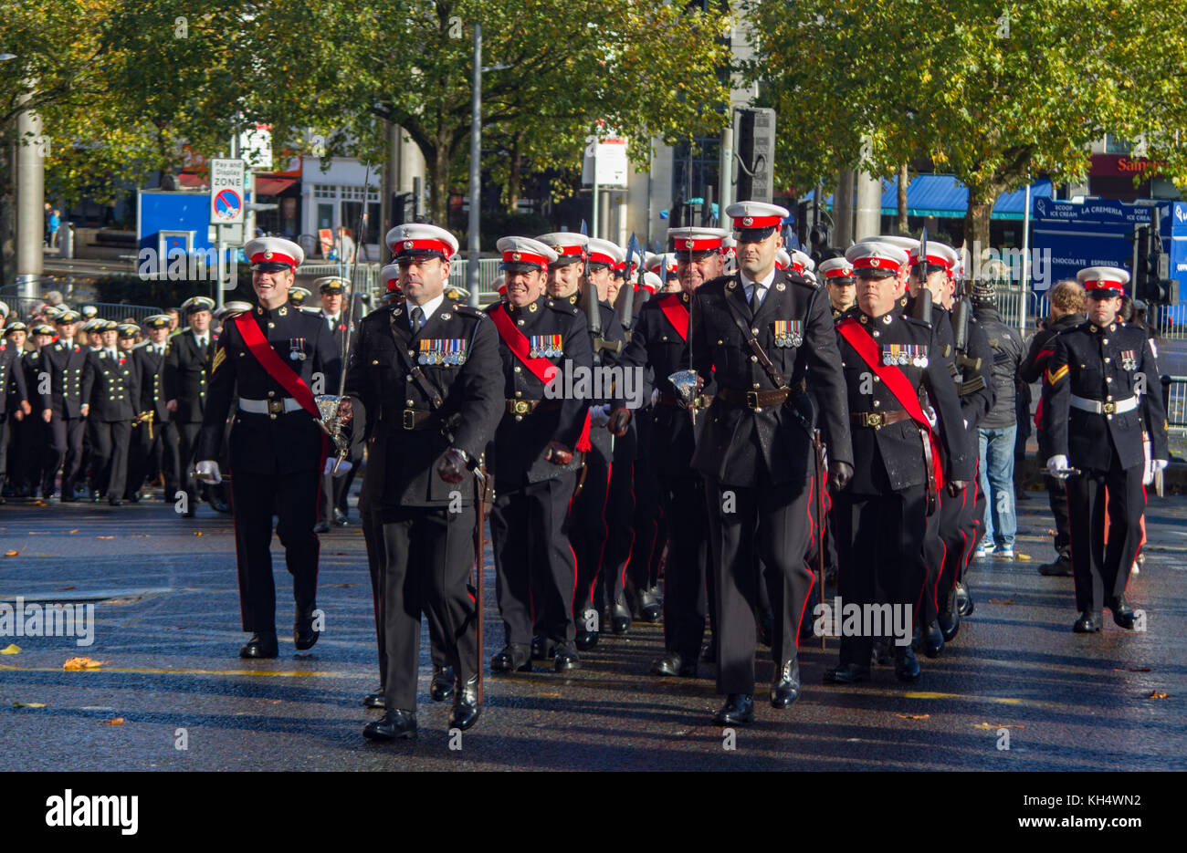 Remembrance day parade uk hi-res stock photography and images - Alamy