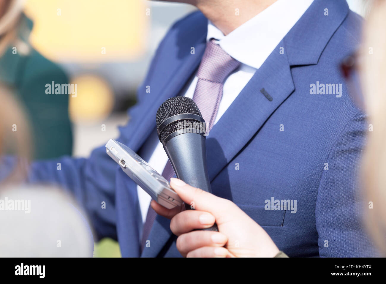 Interviewing politician hi-res stock photography and images - Alamy