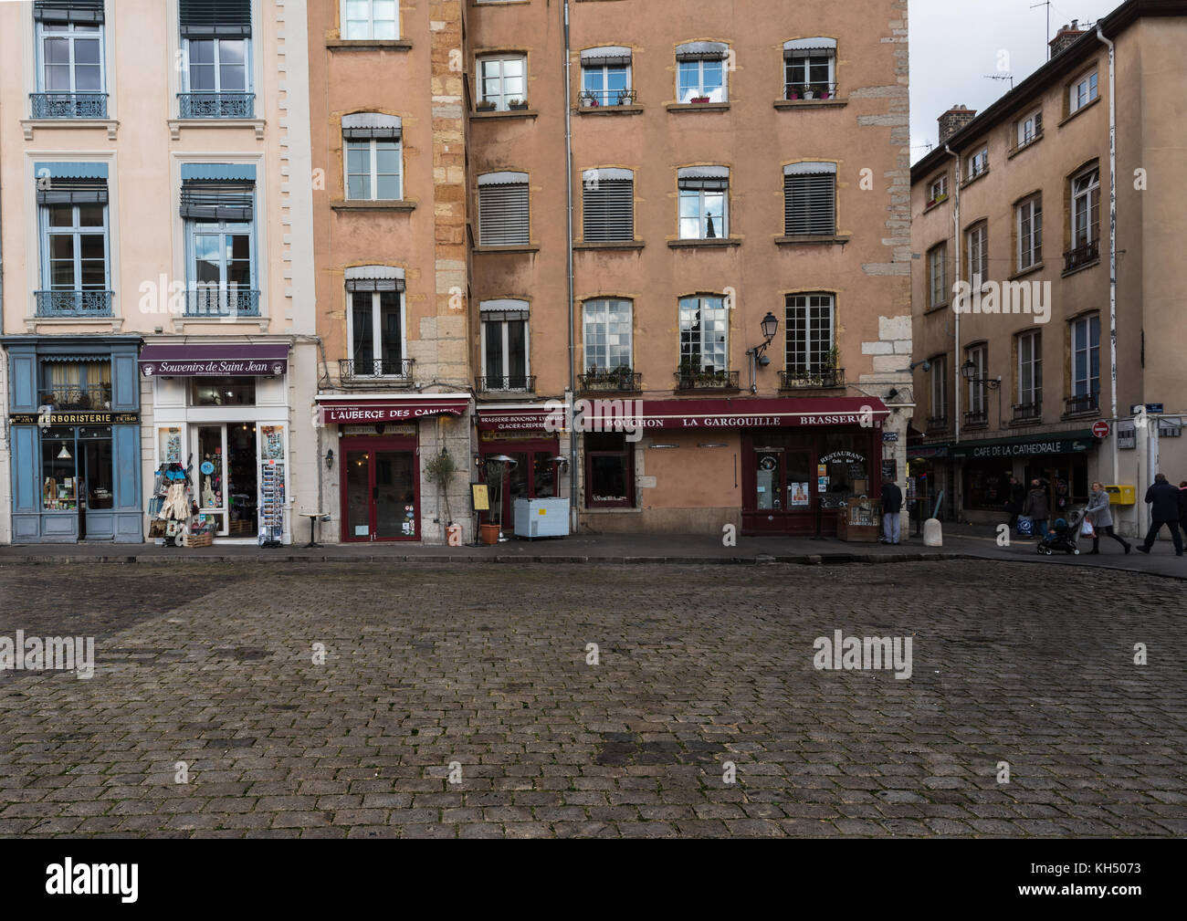 Lyon restaurants hi-res stock photography and images - Alamy