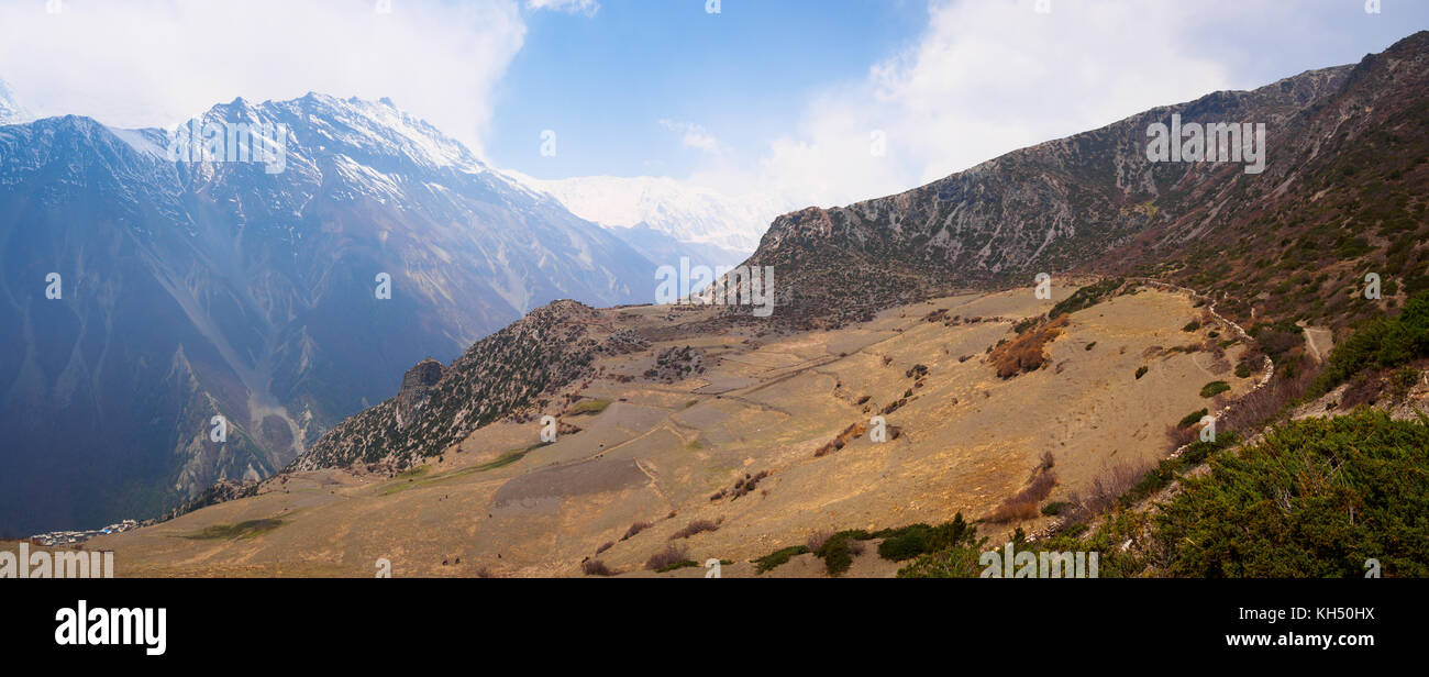 Scenic old village in himalayas hi-res stock photography and images - Alamy