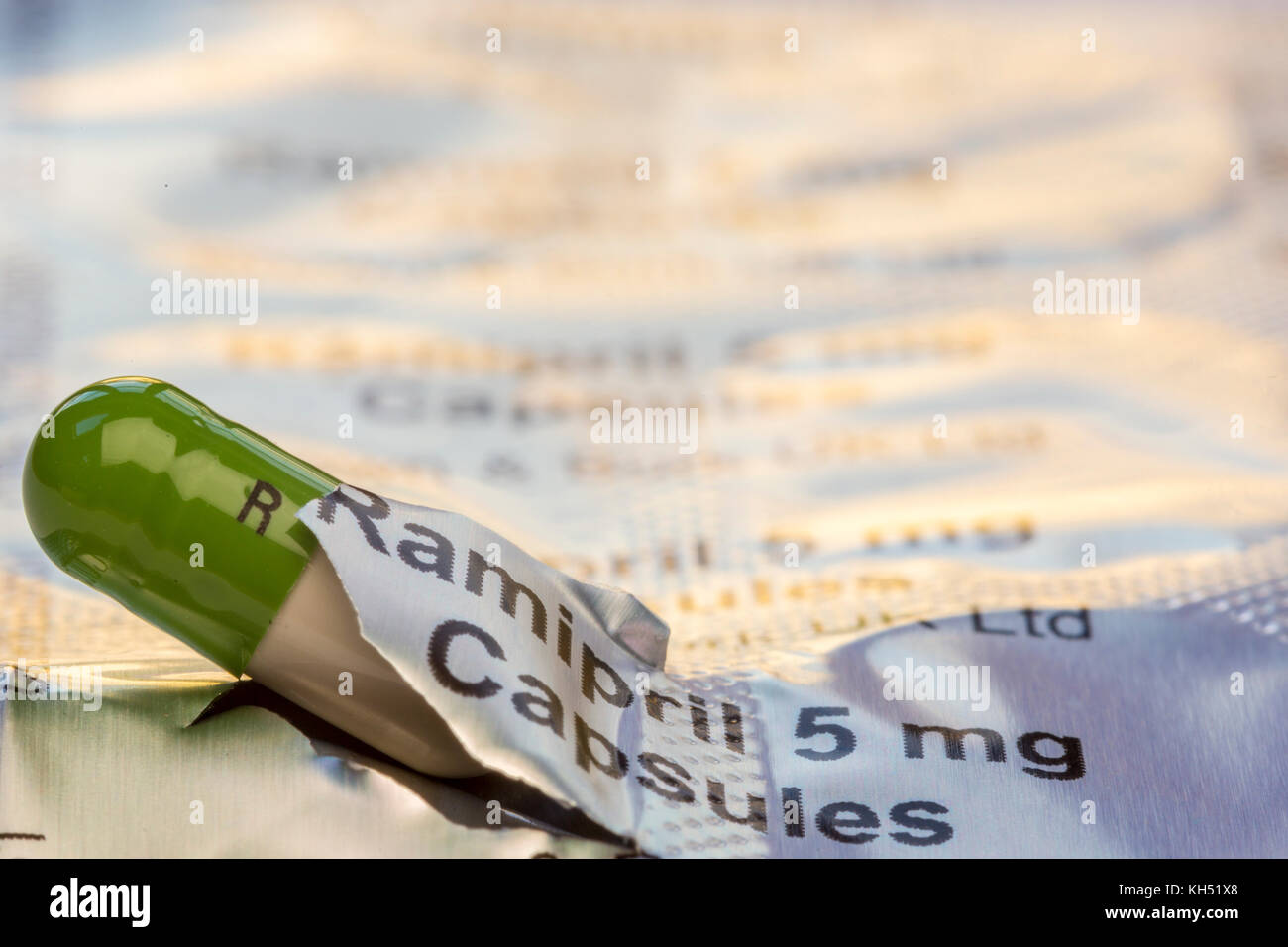 High blood pressure pill hi-res stock photography and images - Alamy