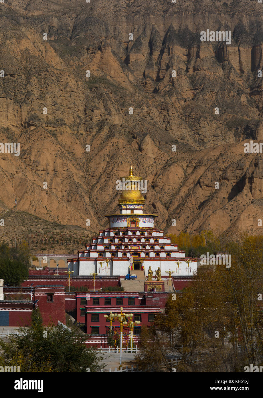 Panchen lama hi-res stock photography and images - Alamy