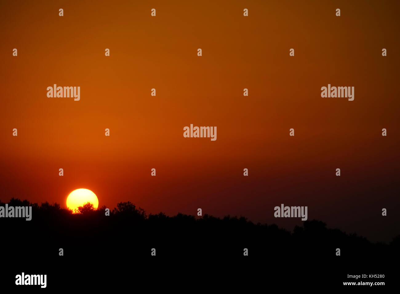 Crete red sun hi-res stock photography and images - Alamy