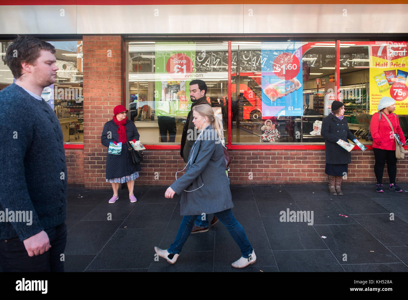 Chuggers hi-res stock photography and images - Alamy