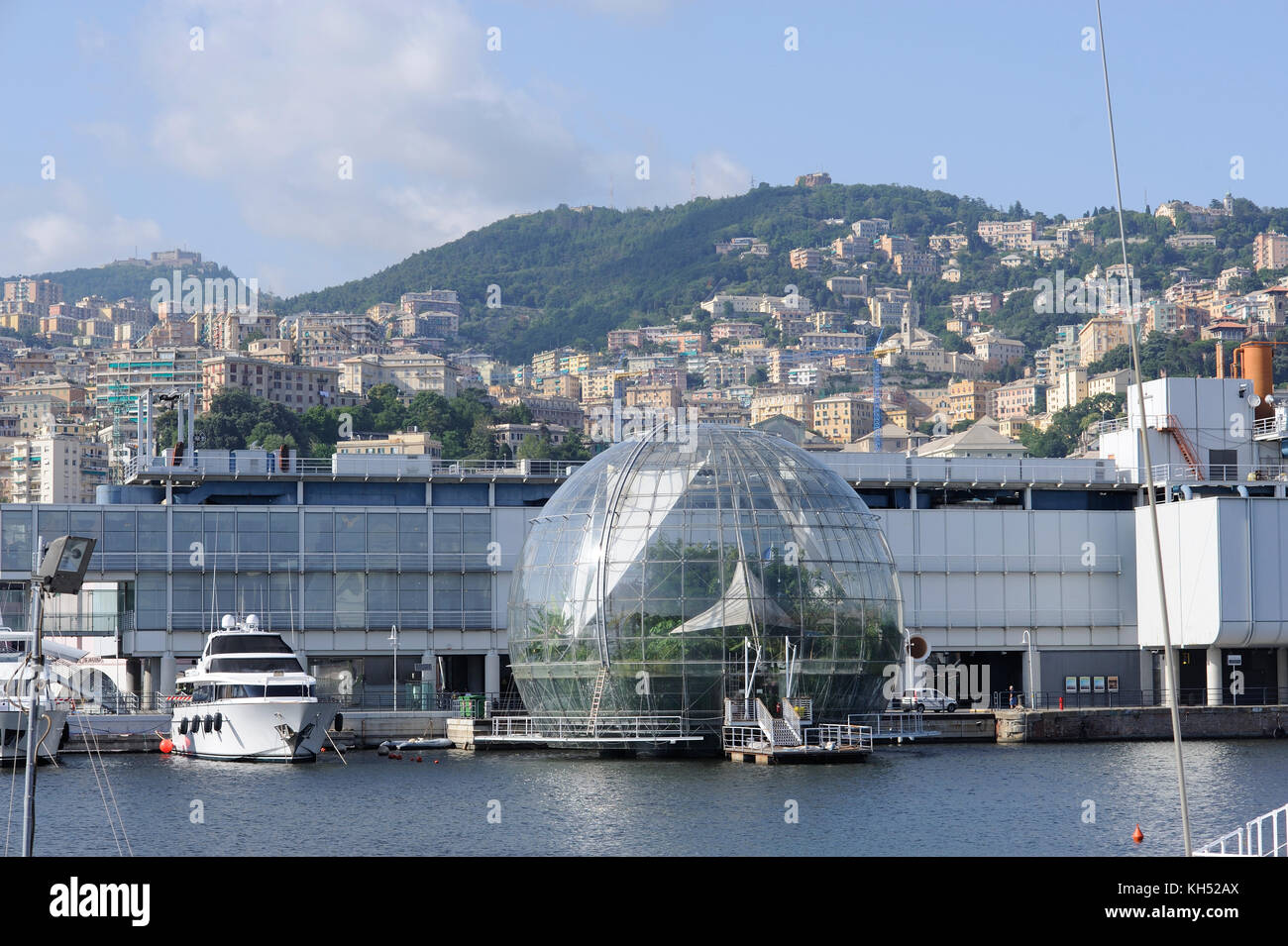 Genova: urban apartment buildings on coastline Stock Photo - Alamy