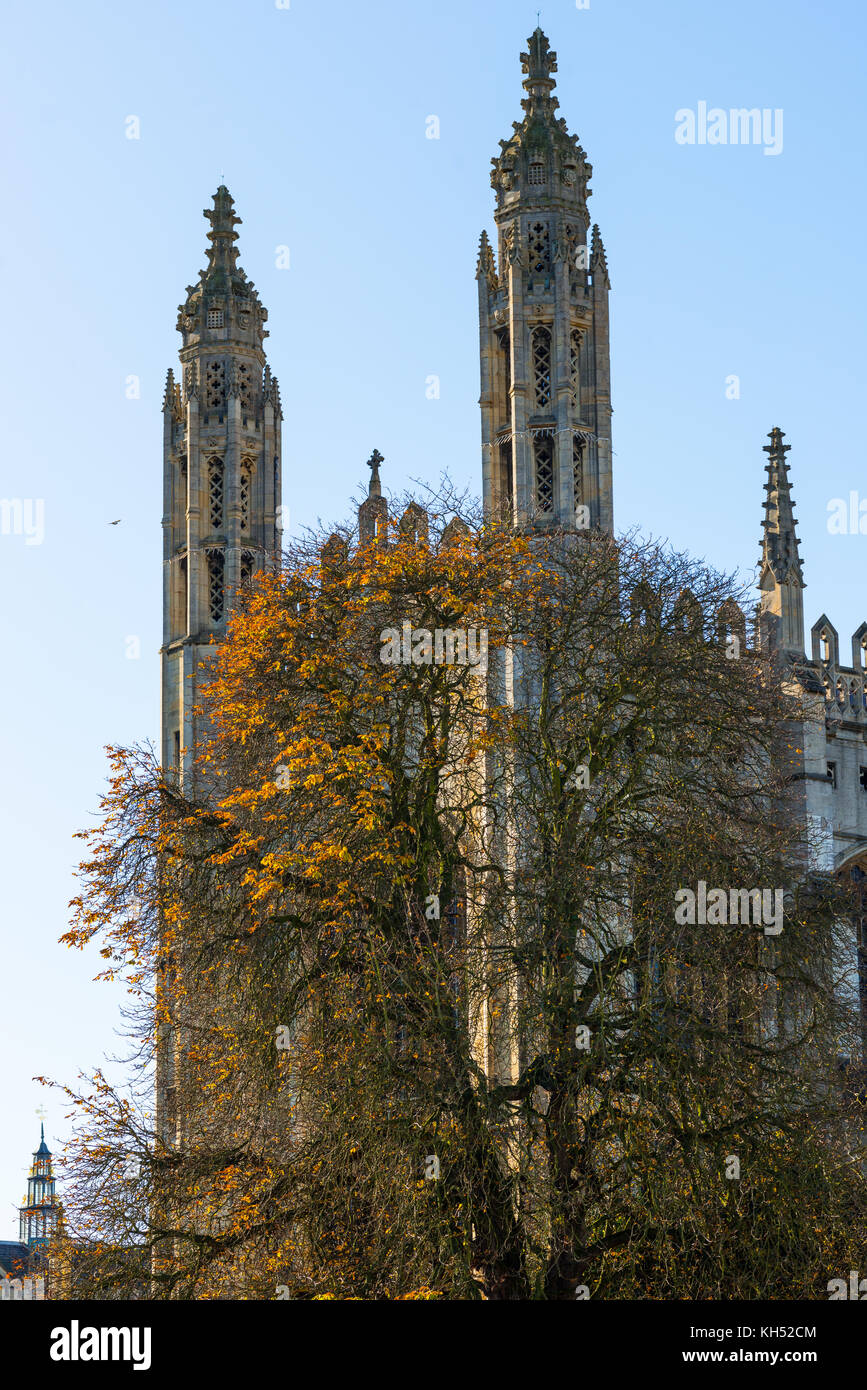 Kings College Chapel in Autumn. Cambridge University, Cambridgeshire ...