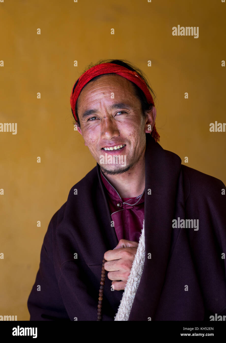 Portrait Tibetan Man High Resolution Stock Photography and Images - Alamy