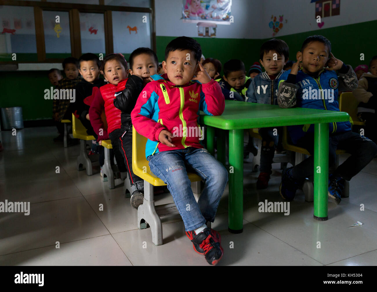 Ethnic minority children hi-res stock photography and images - Alamy