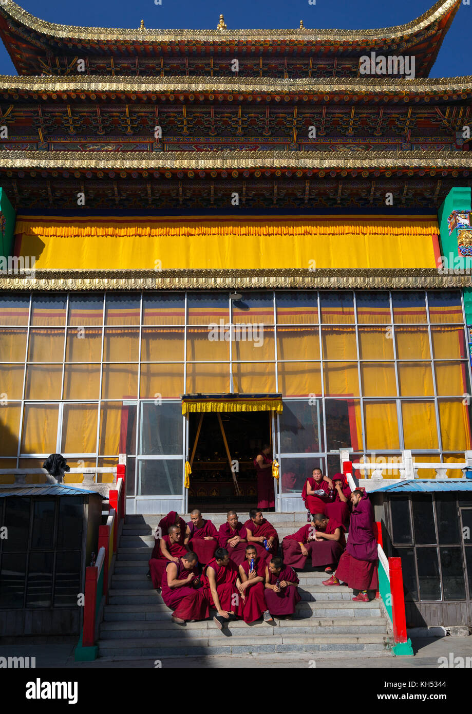 Monks in Rongwo monastery, Tongren County, Longwu, China Stock Photo ...