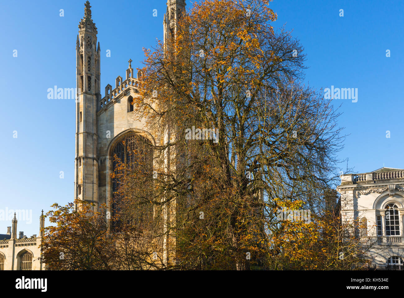 Kings College Chapel in Autumn. Cambridge University, Cambridgeshire ...