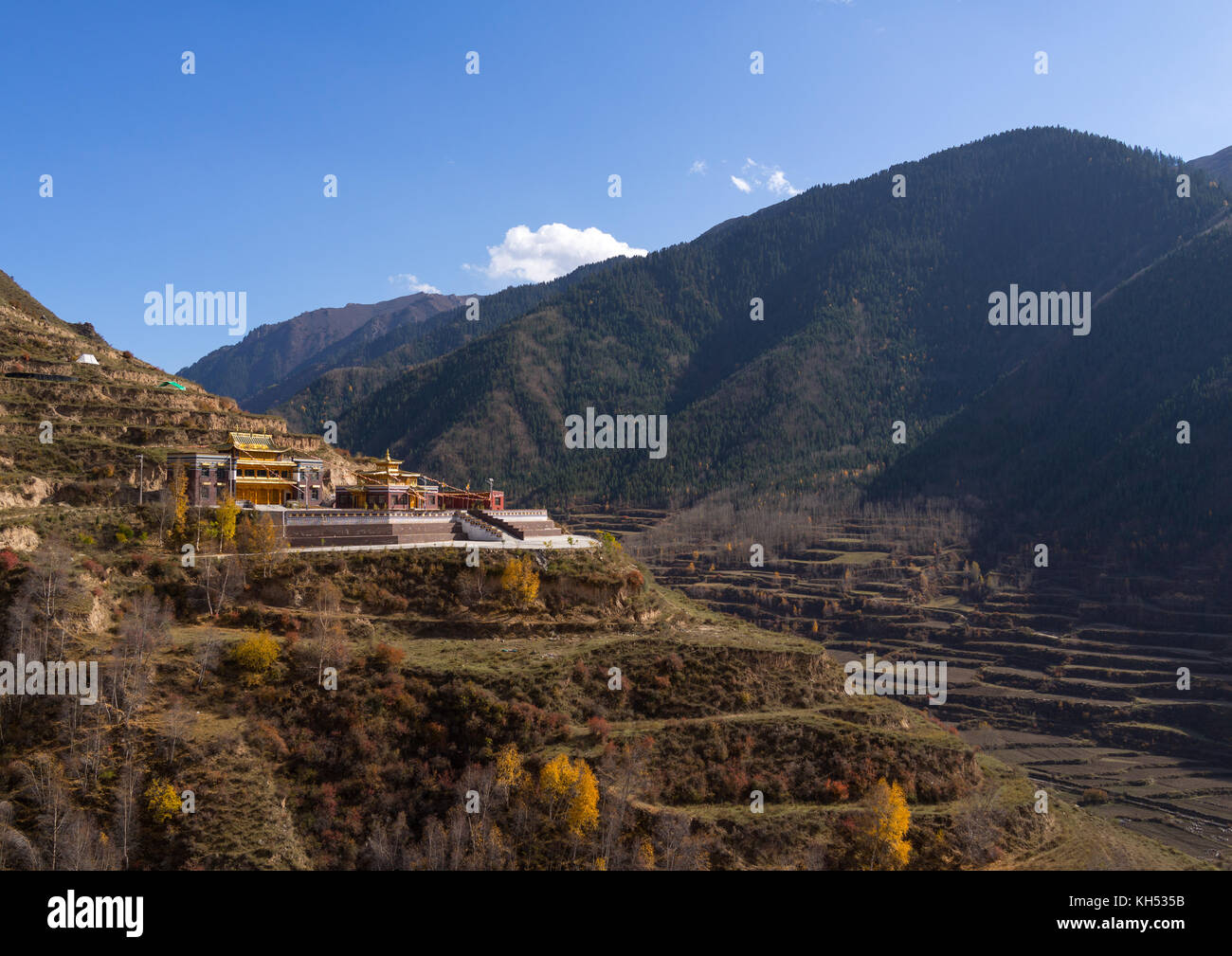 Chong Gon monastery landscape, Tongren County, Longwu, China Stock ...