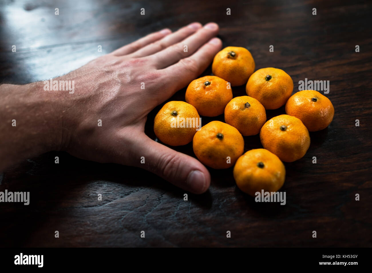Healthy whole mandarin hi-res stock photography and images - Alamy