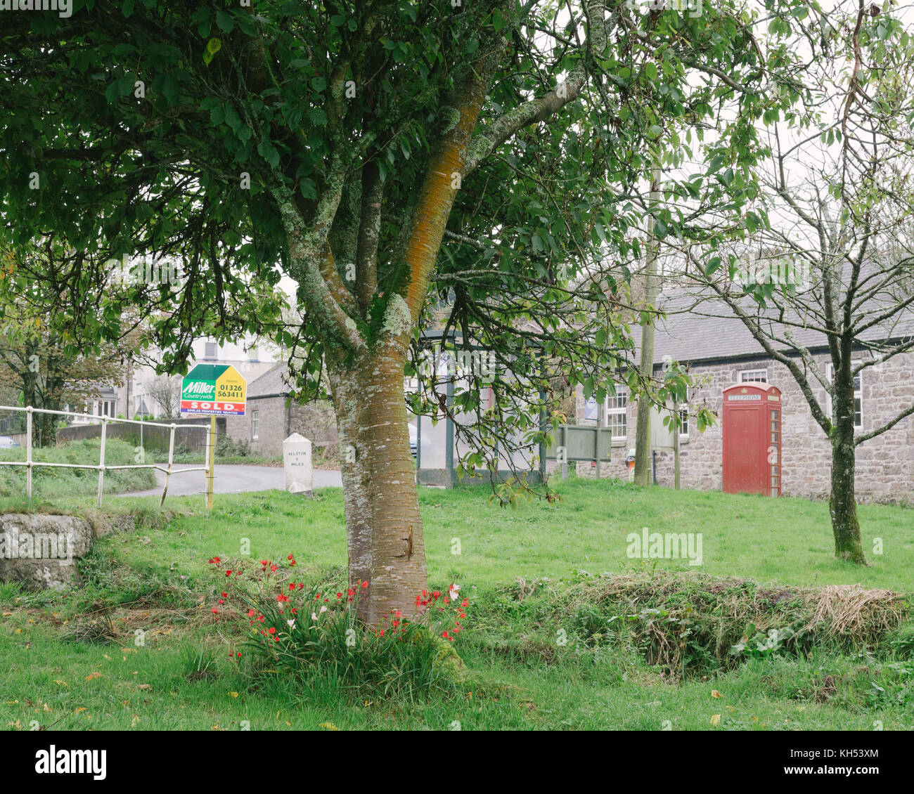 A traditional British Phone Box in Cornwall Stock Photo - Alamy