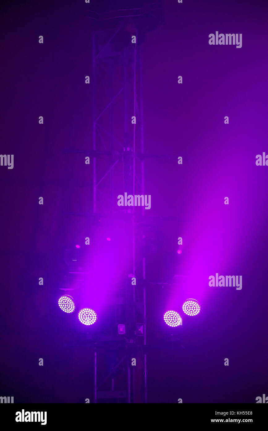 Circus disco show hi-res stock photography and images - Alamy