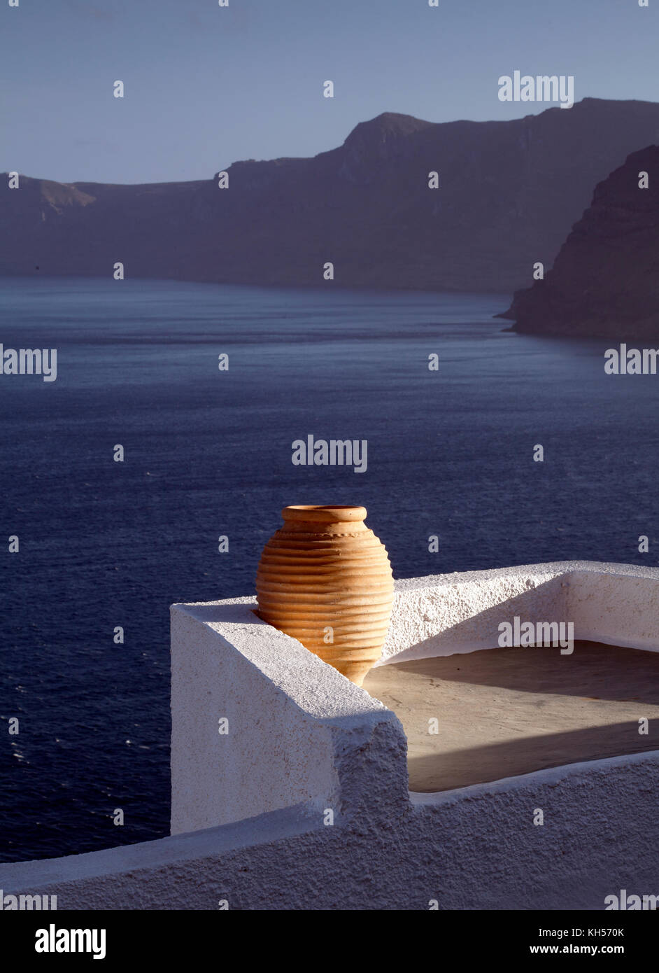 Greek Urn High Resolution Stock Photography and Images - Alamy