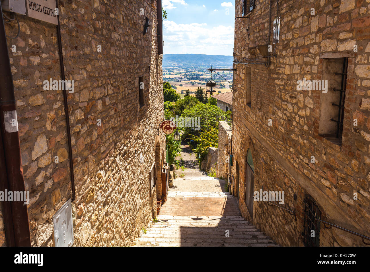 Assisi, Italy buildings architecture street view Stock Photo - Alamy