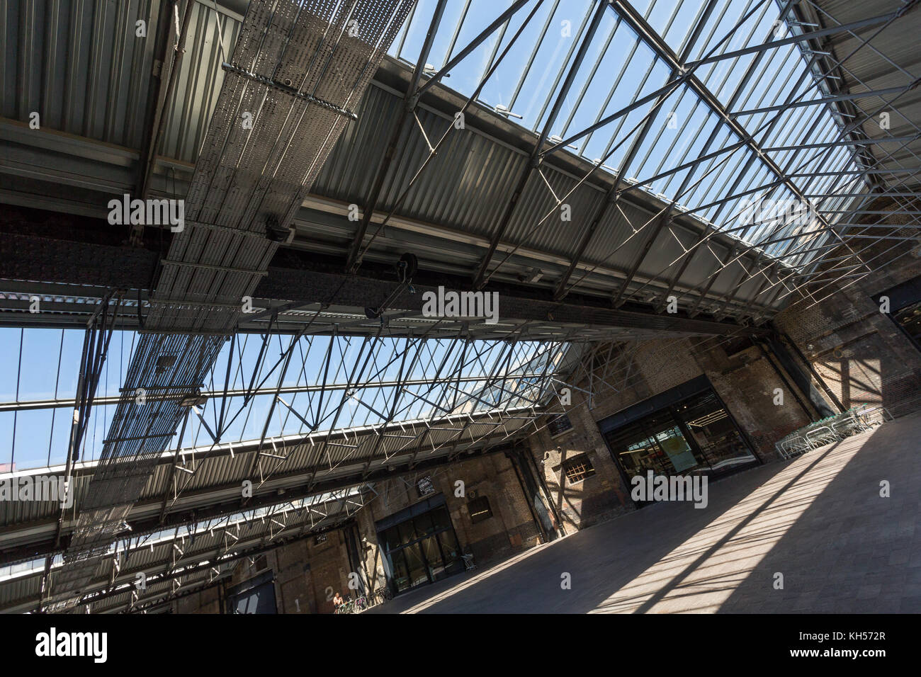 West Handyside Canopy, King's Cross, London, UK Stock Photo - Alamy