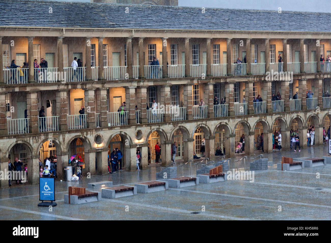 Halifax piece hall hi-res stock photography and images - Alamy