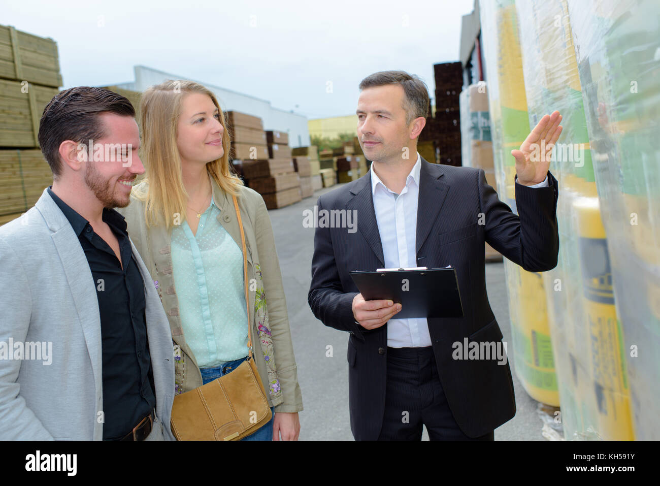 Shrink wrapped building hi-res stock photography and images - Alamy