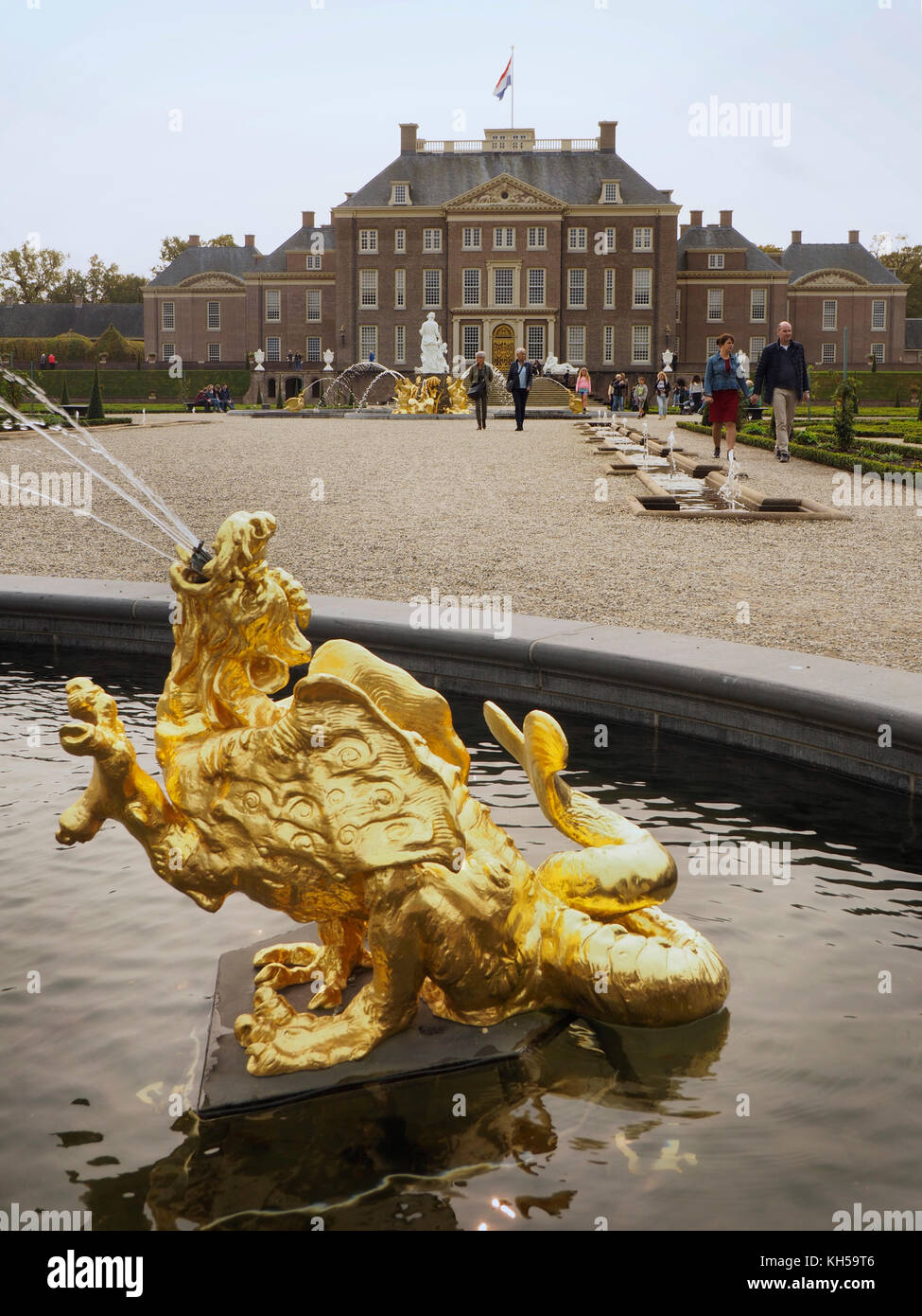 Palace het Loo of the Dutch Royal Family is open to the public ...