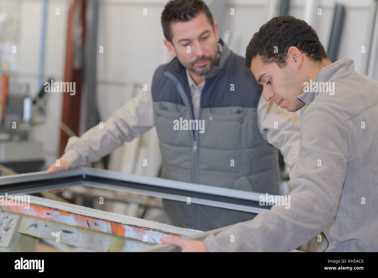 Aluminium window frames hi-res stock photography and images - Alamy