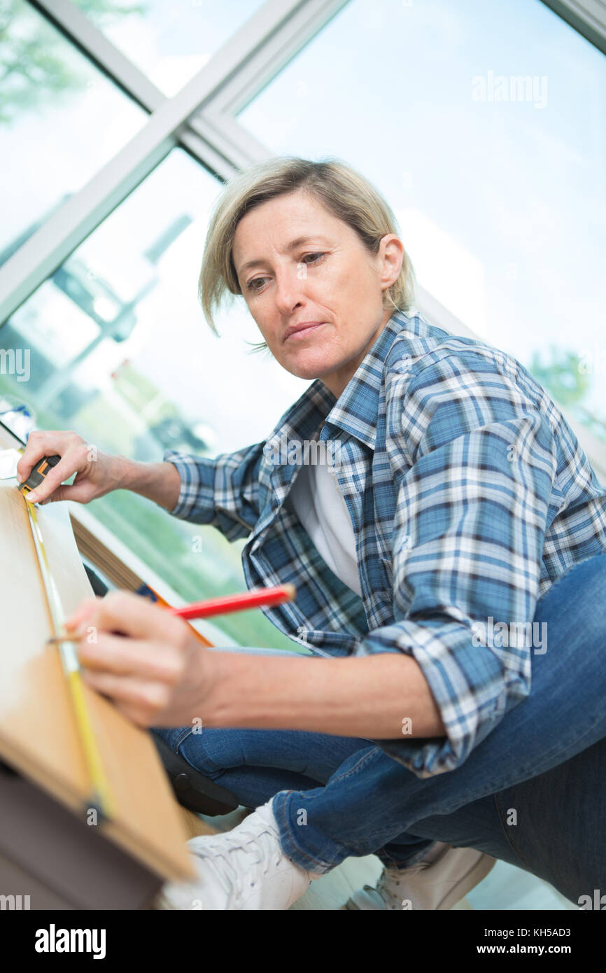 female carpenter at work Stock Photo - Alamy