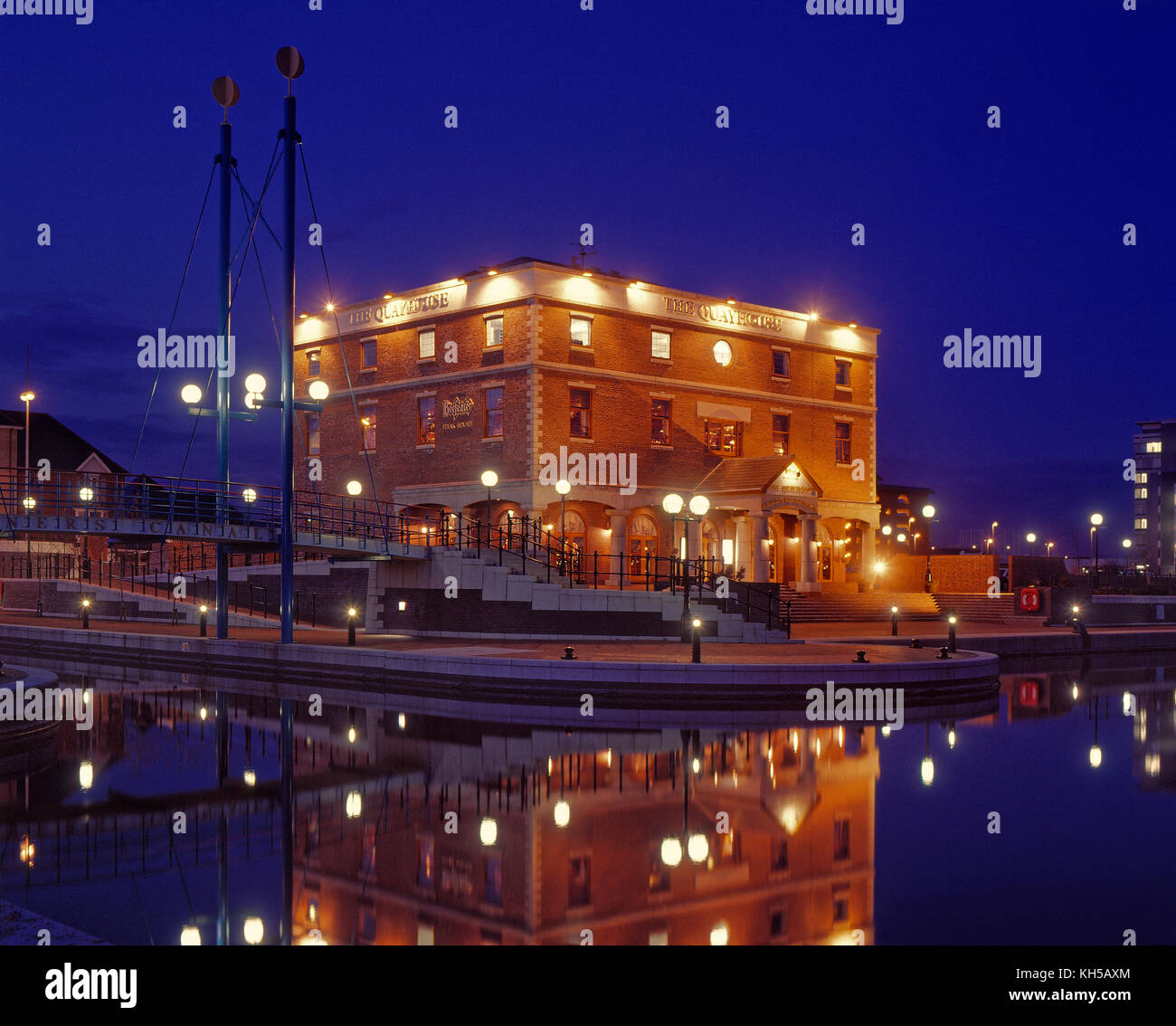 The Quay House Public House, Bar and Restaurant at Salford Quays ...