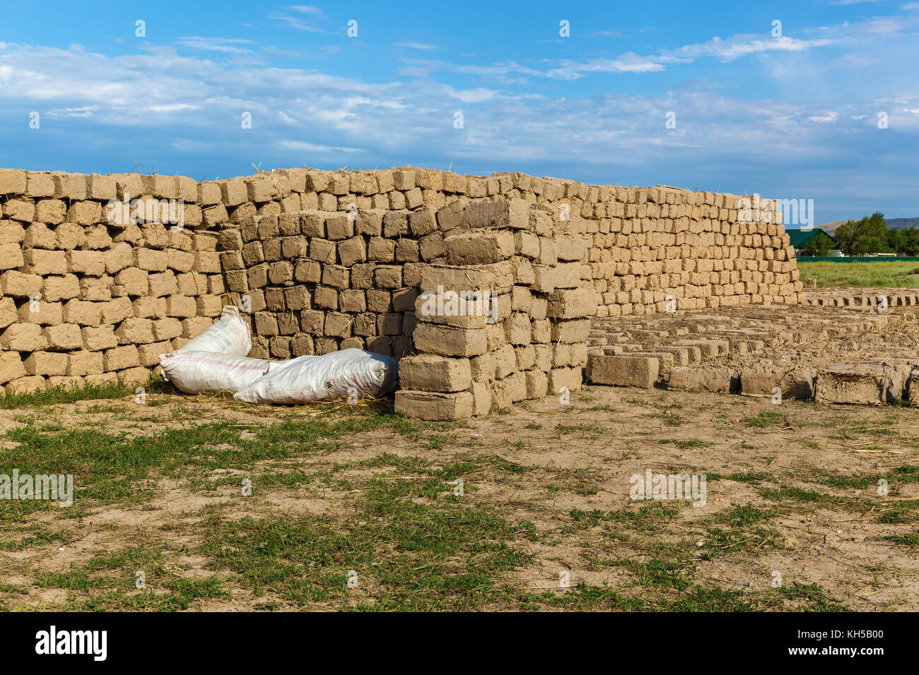 brick made of clay and straw Stock Photo - Alamy