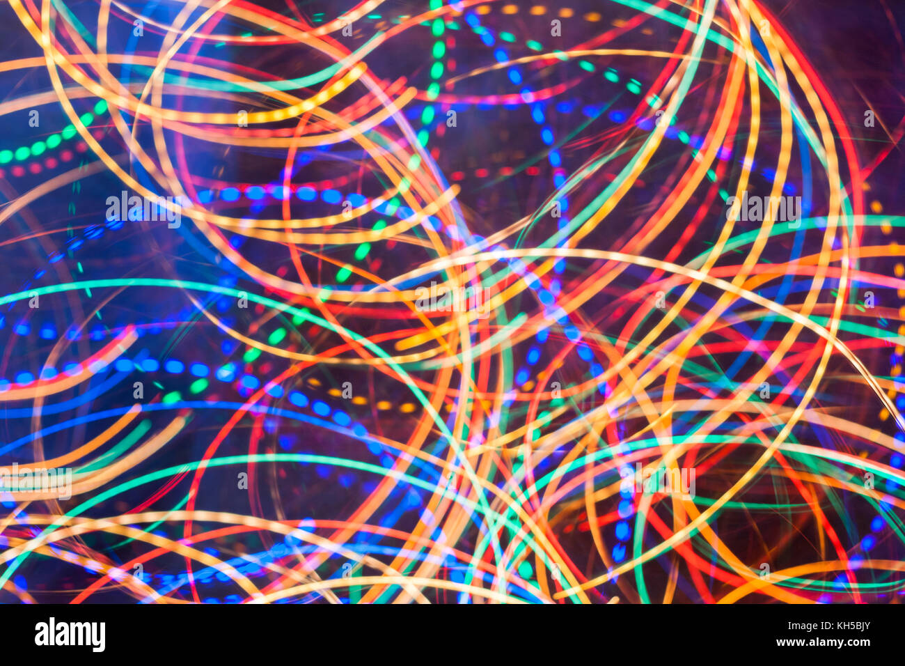 Bright twisted pattern hi-res stock photography and images - Alamy