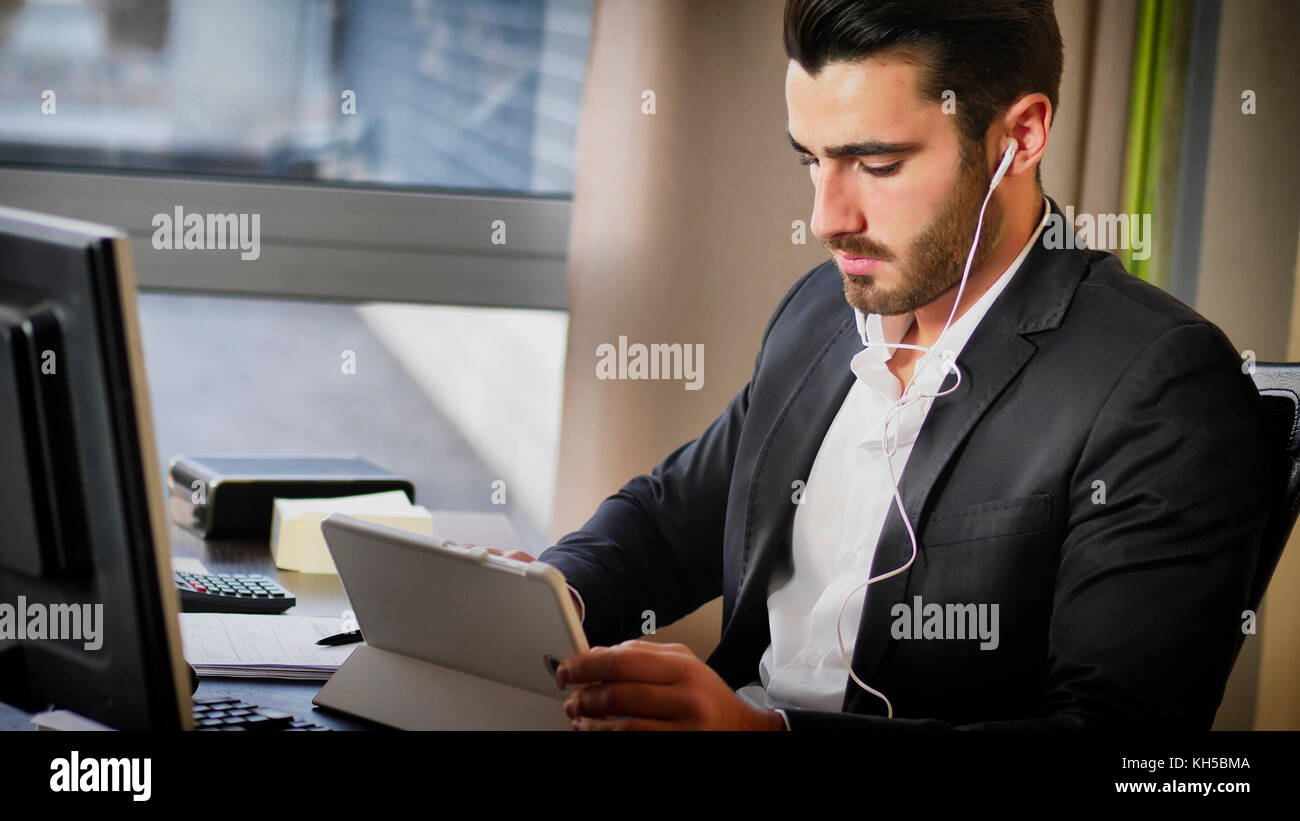 Workplace elegance hi-res stock photography and images - Alamy