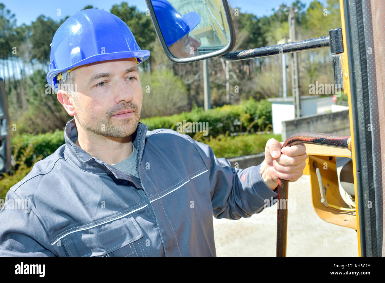 Equipment operator reconstruction hi-res stock photography and images ...