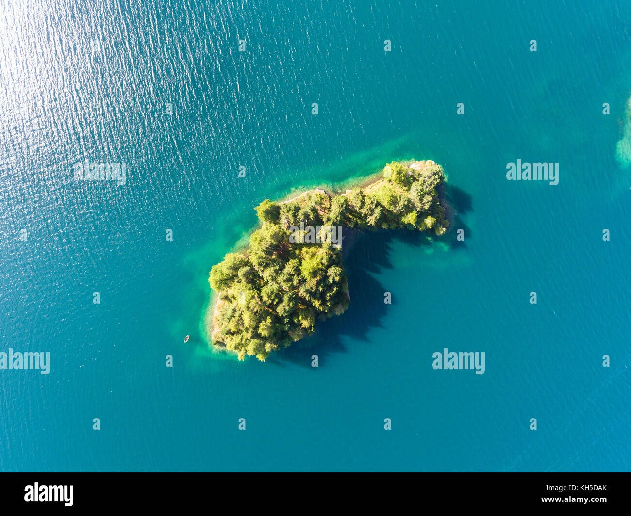 Isolated island, aerial photo Stock Photo - Alamy
