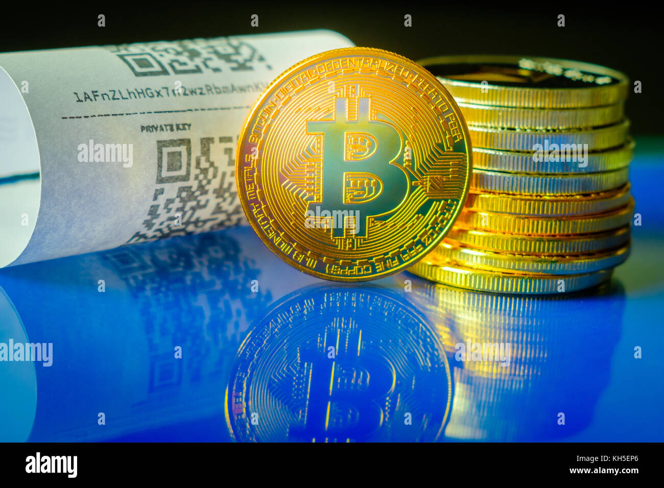 Bit coin atm hi-res stock photography and images - Alamy