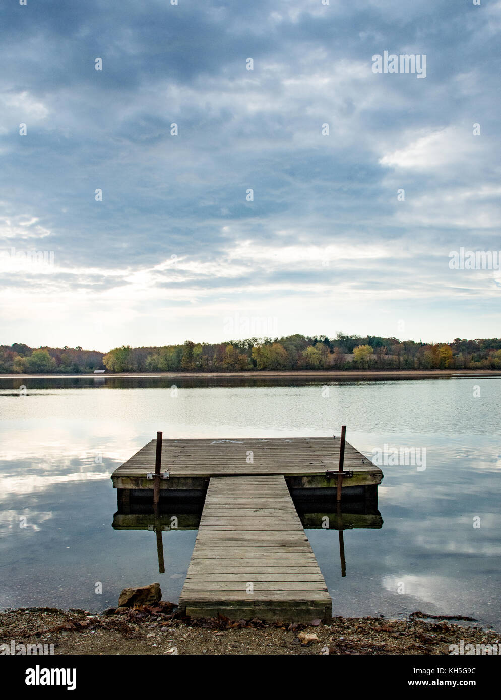 Peaceful dock hi-res stock photography and images - Alamy
