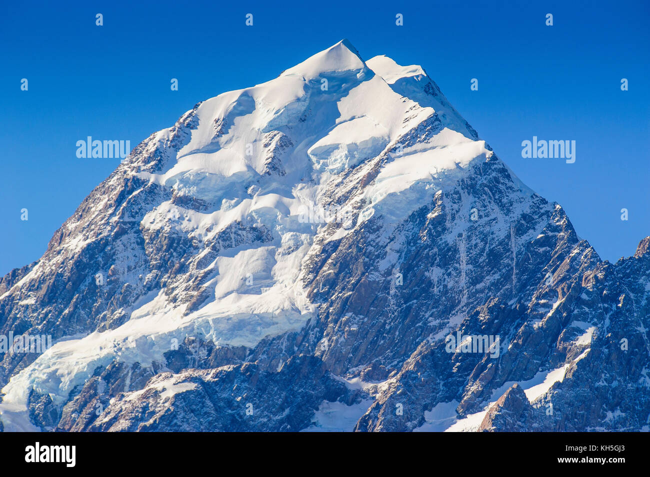 Close up of Mount Cook highest mountain in New Zealand Stock Photo - Alamy