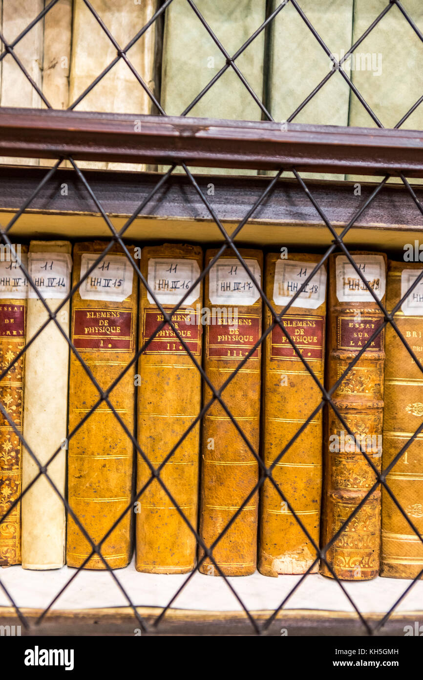 University bologna middle ages hi-res stock photography and images - Alamy