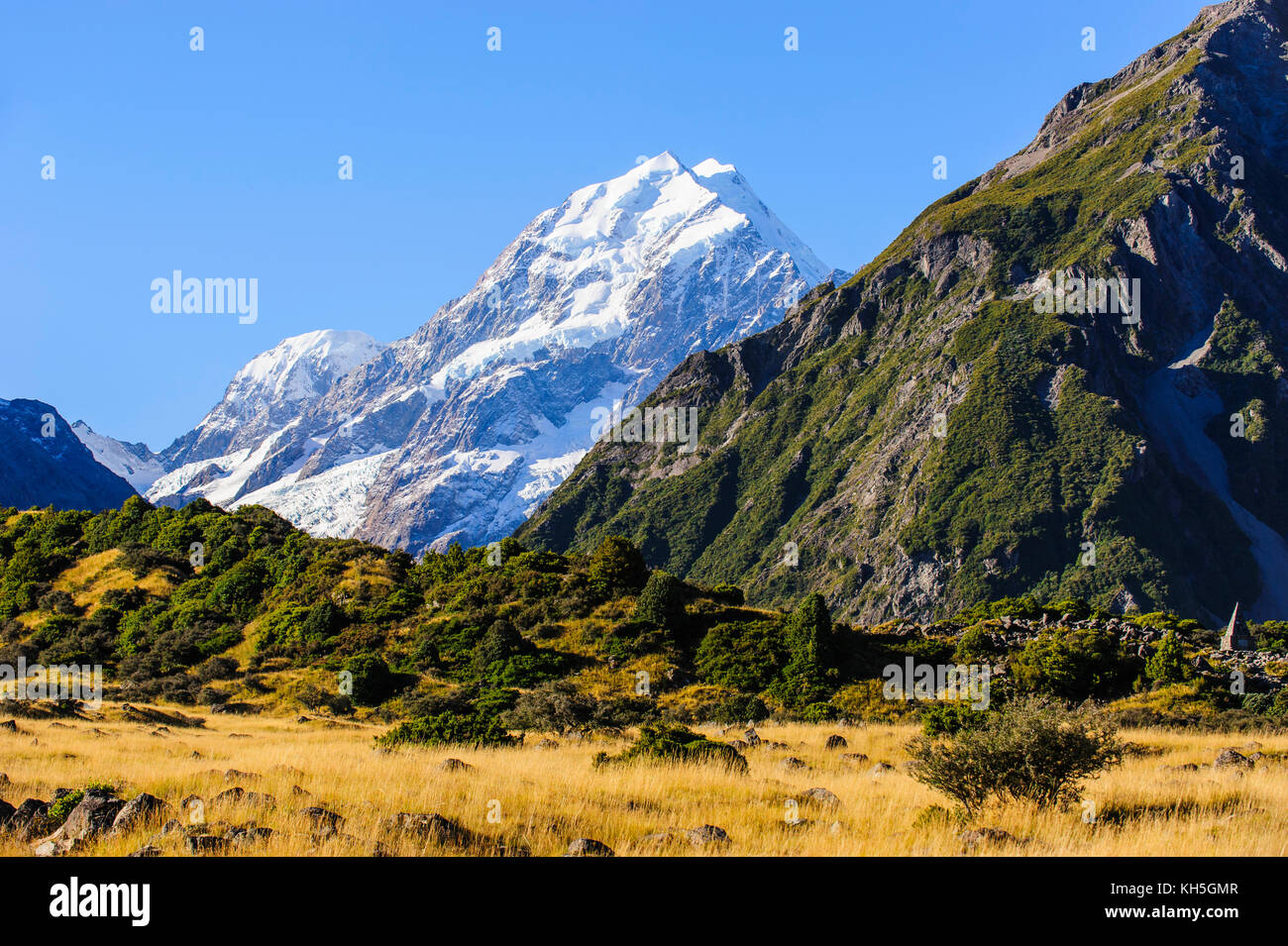 Mount Cook highest mountain in New Zealand, South Island Stock Photo ...
