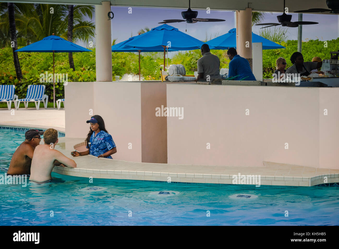 Pool Bar Service Stock Photo - Alamy