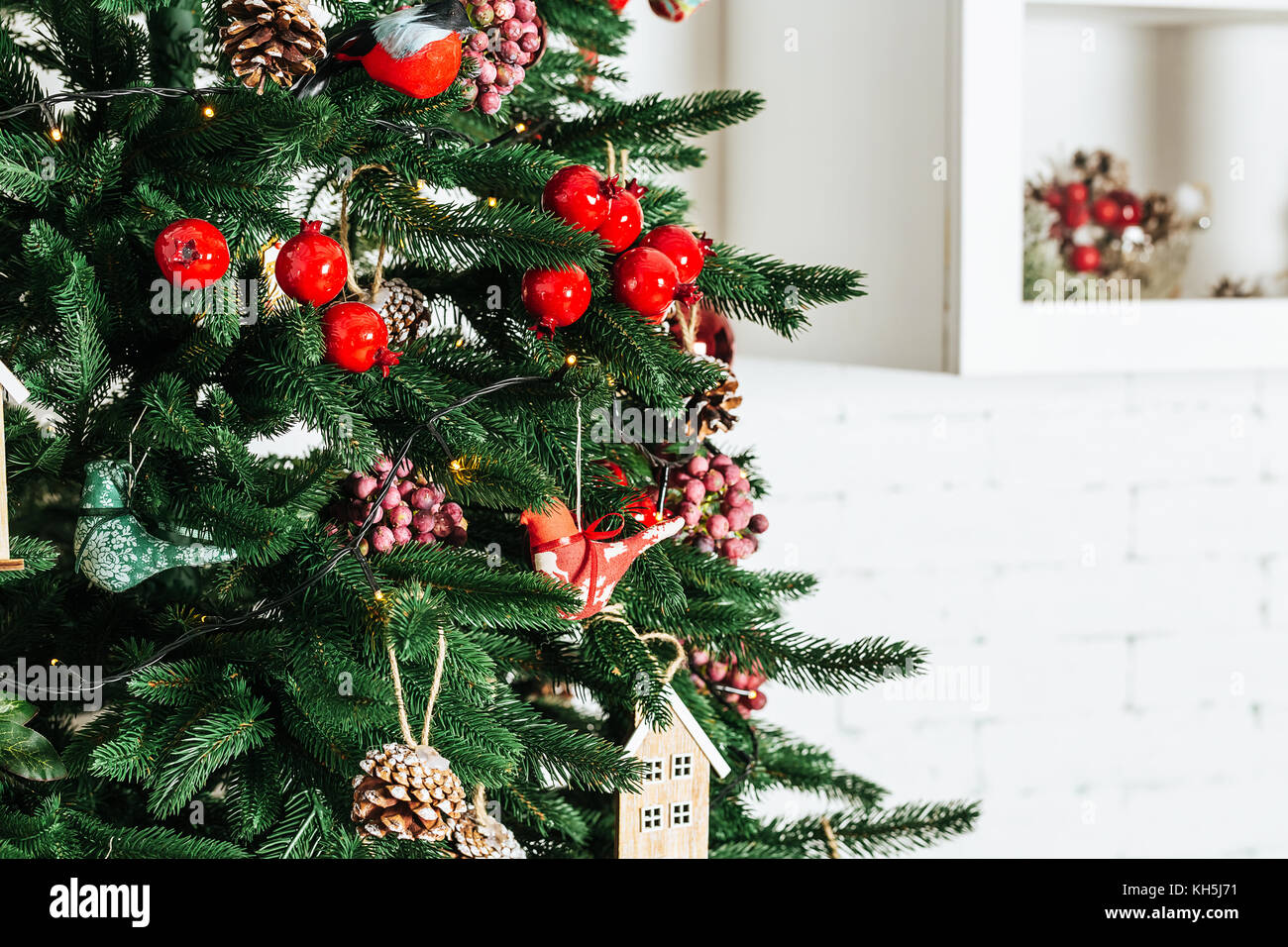 Beautiful christmas home decoration hi-res stock photography and images ...