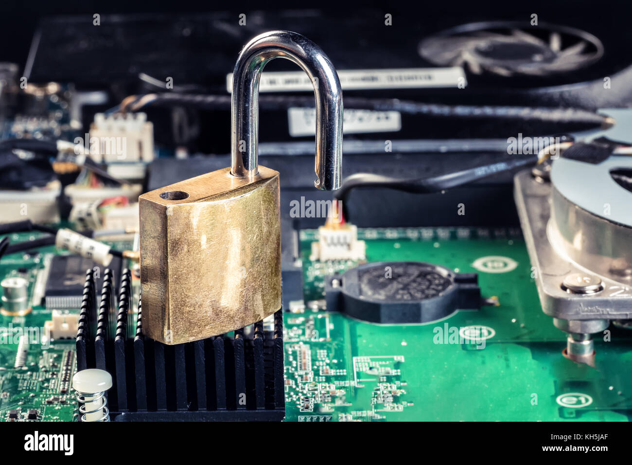 Overheating laptop hi-res stock photography and images - Alamy