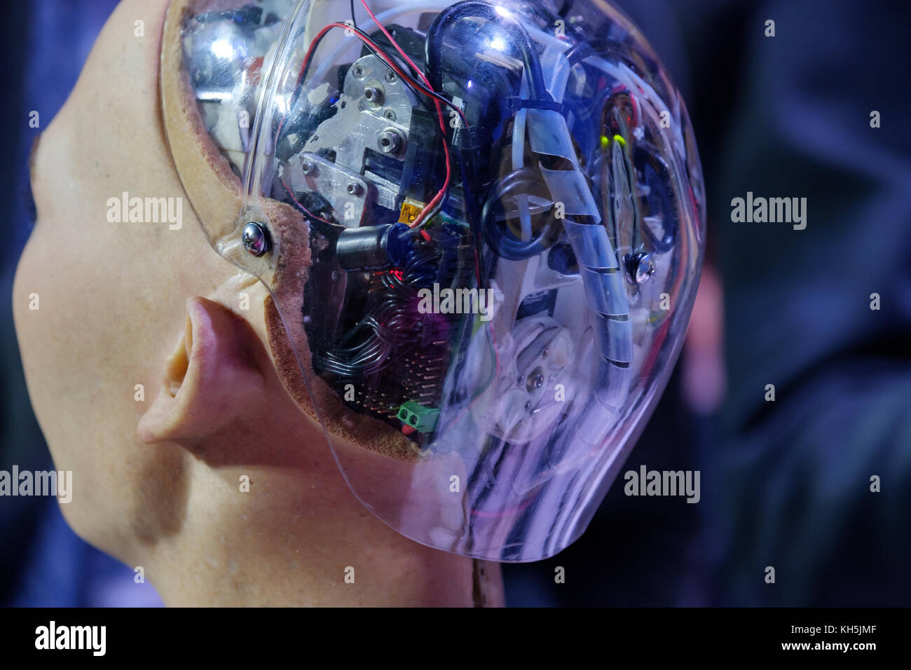 Android sophia hi-res stock photography and images - Alamy