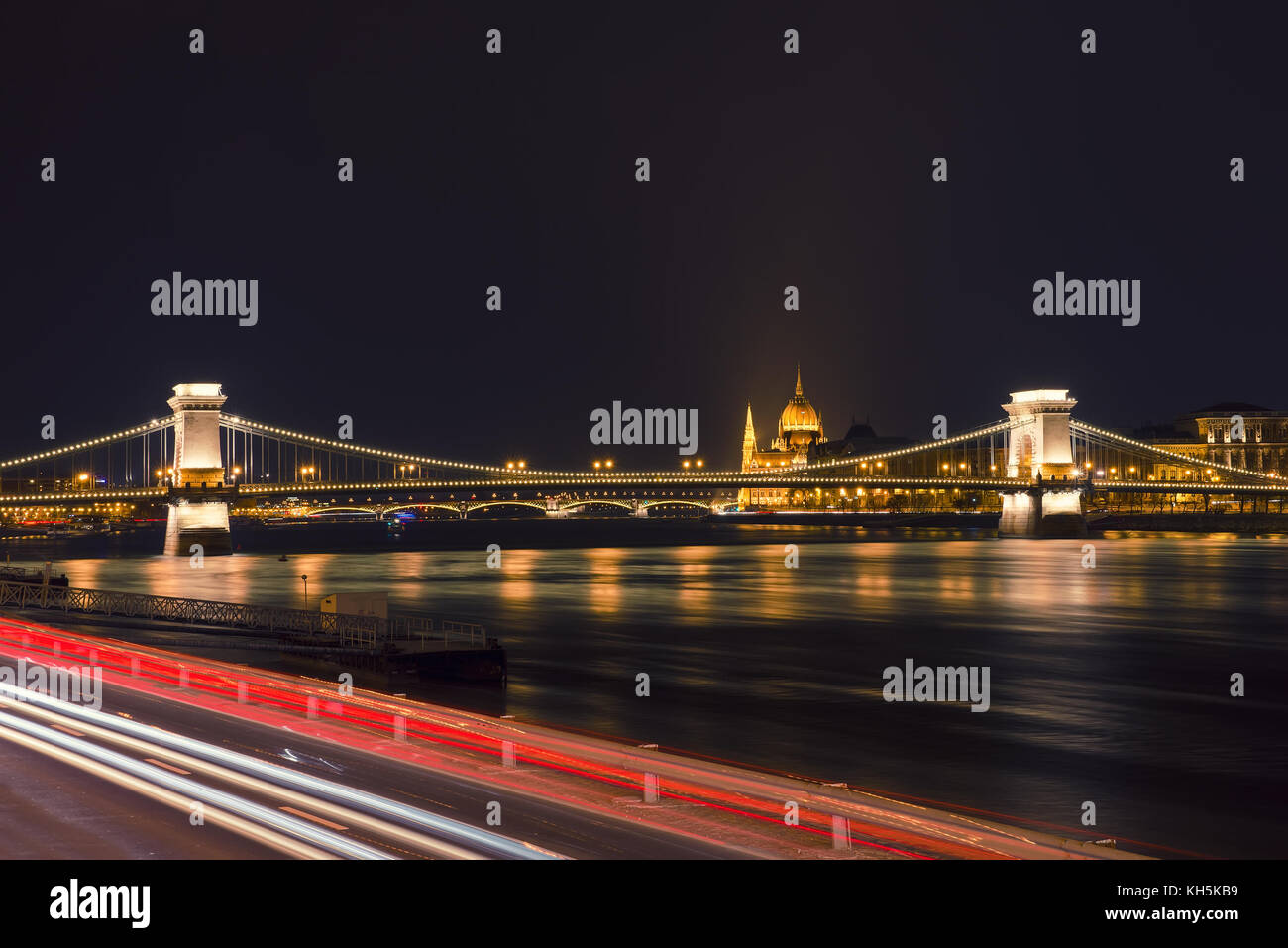 Chain Bridge Stock Photo - Alamy