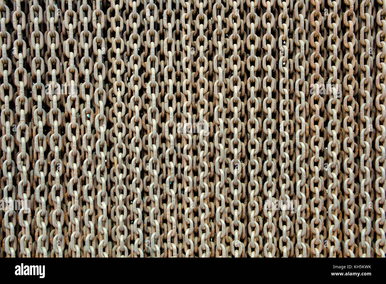 chain Stock Photo - Alamy