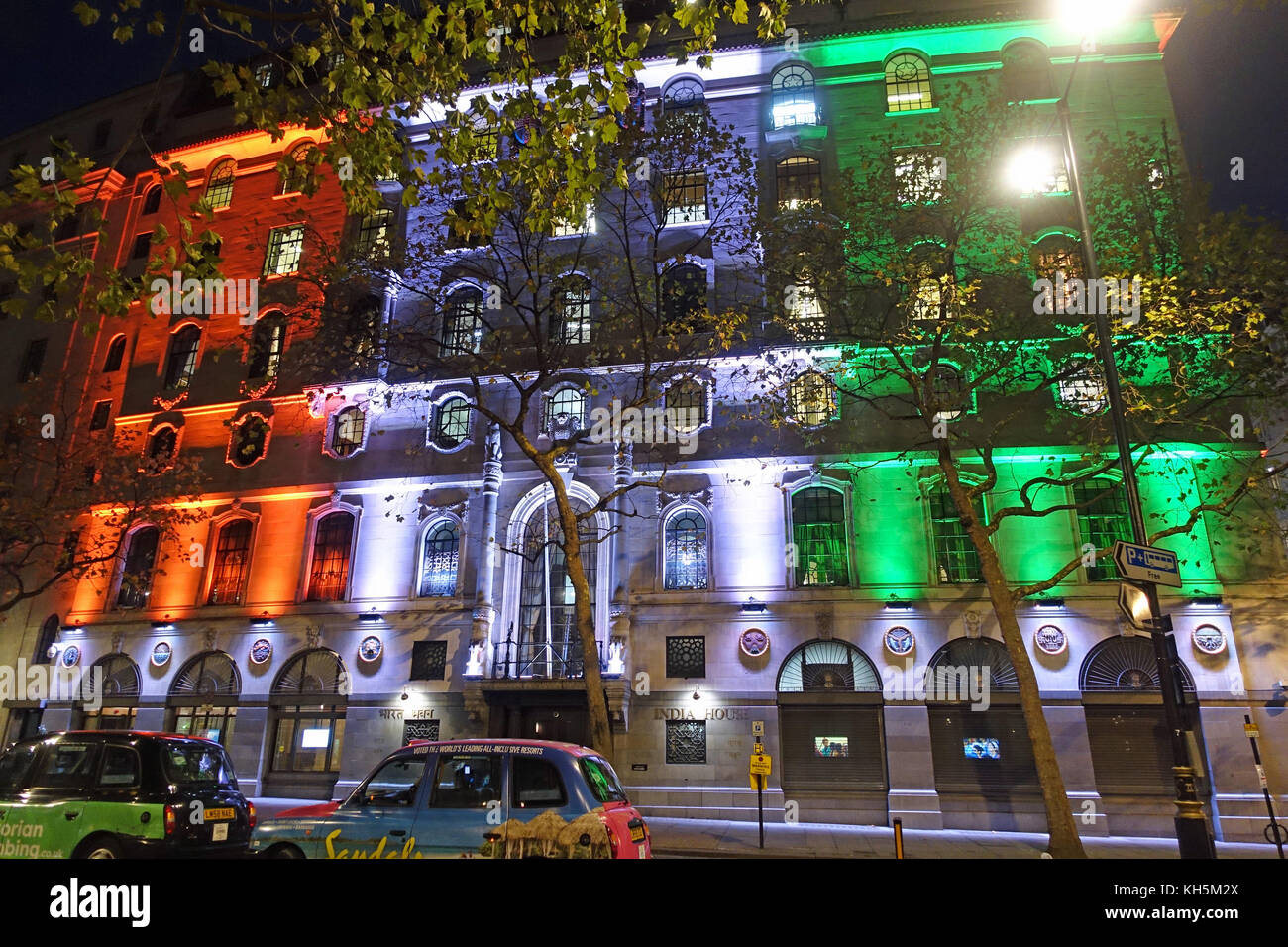 Brightly coloured house hi-res stock photography and images - Alamy