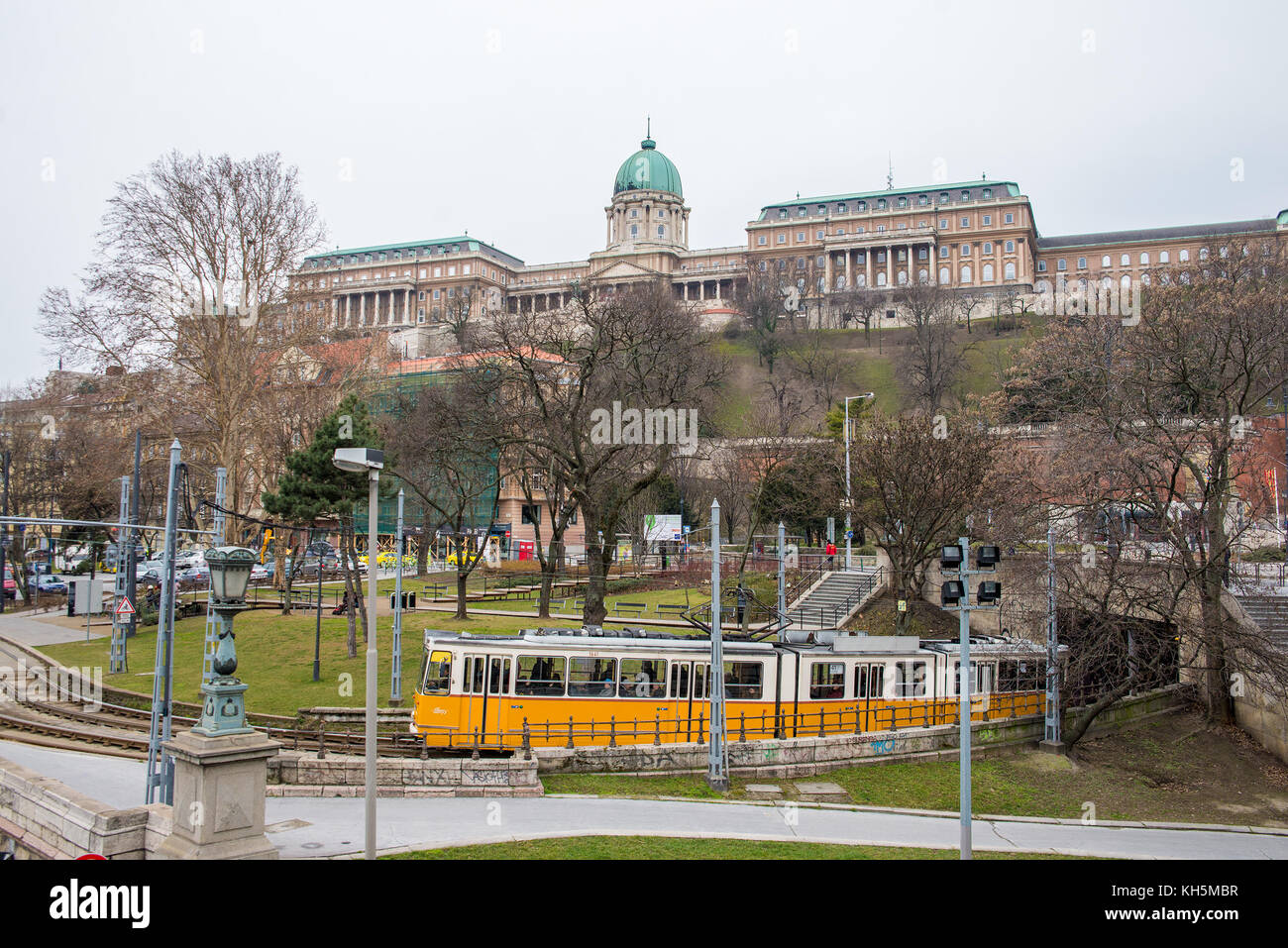 Famous budapest hi-res stock photography and images - Alamy