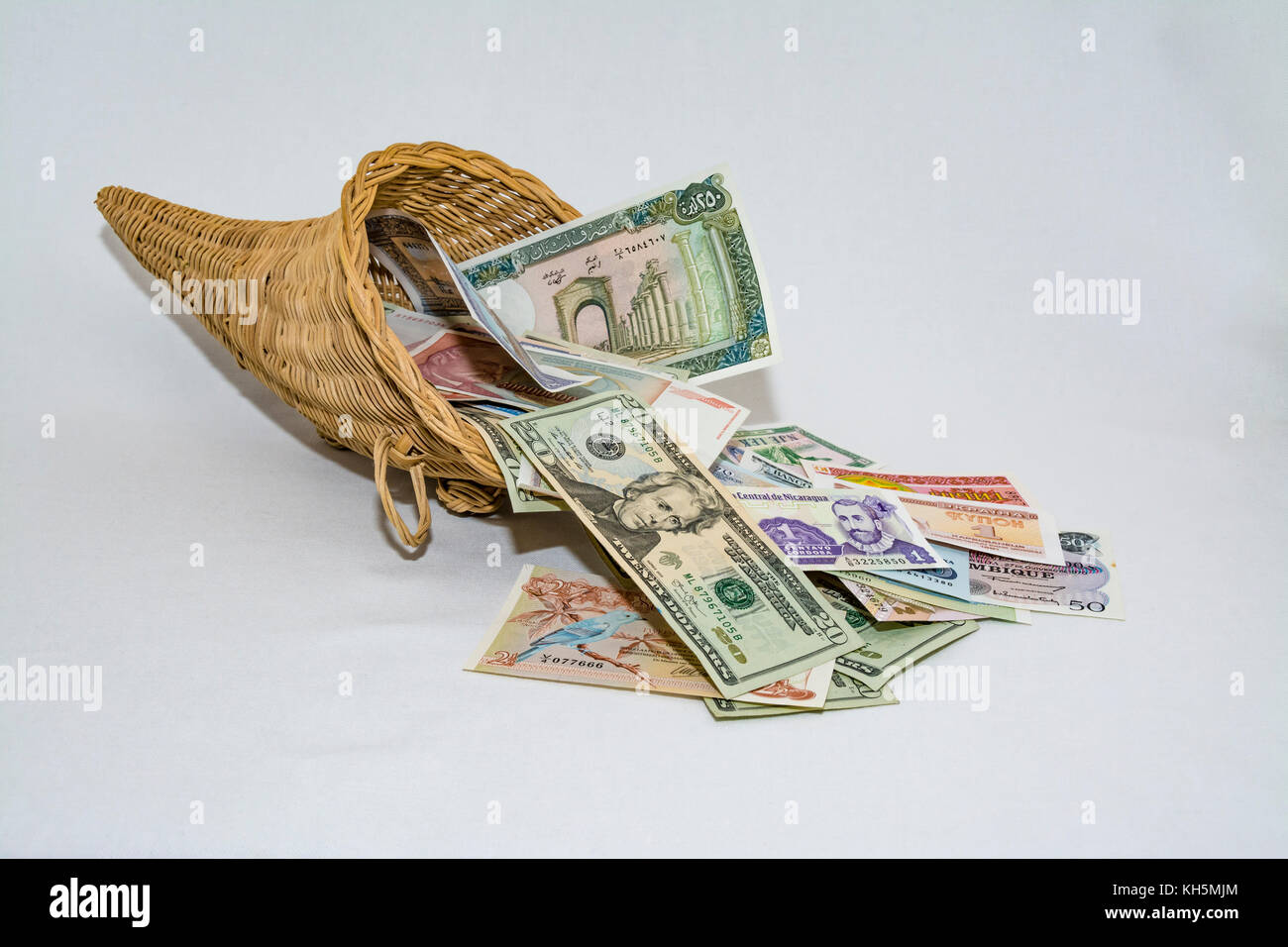 Cornucopia of the world hi-res stock photography and images - Alamy