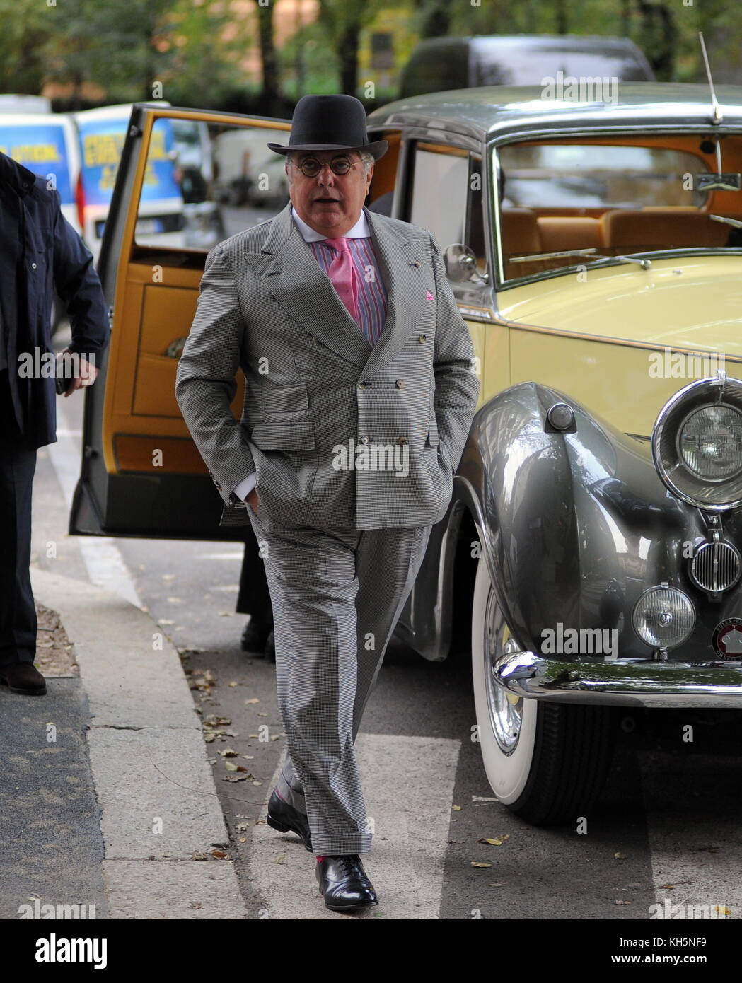 Milan, Nunzio Alfredo D Angeri said Pupi in the center with his new ...